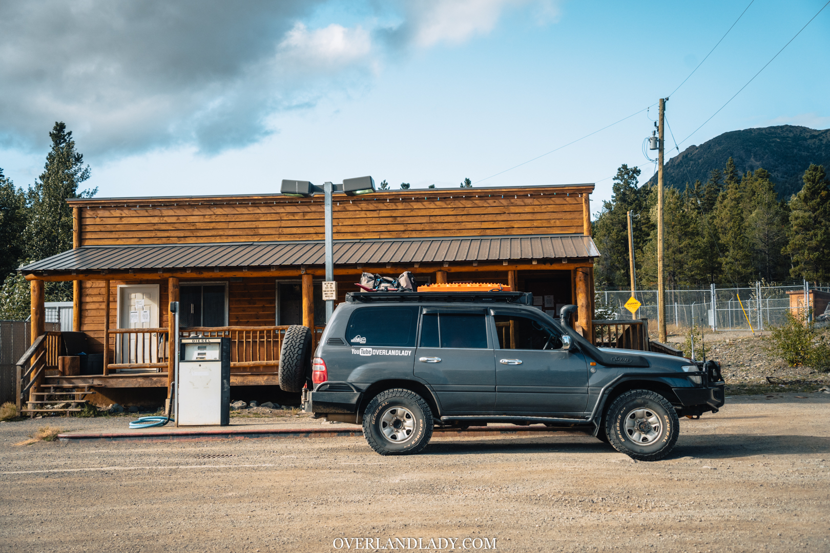 How To Safely Handle A Roadside Emergency During A Road Trip | Overland ...